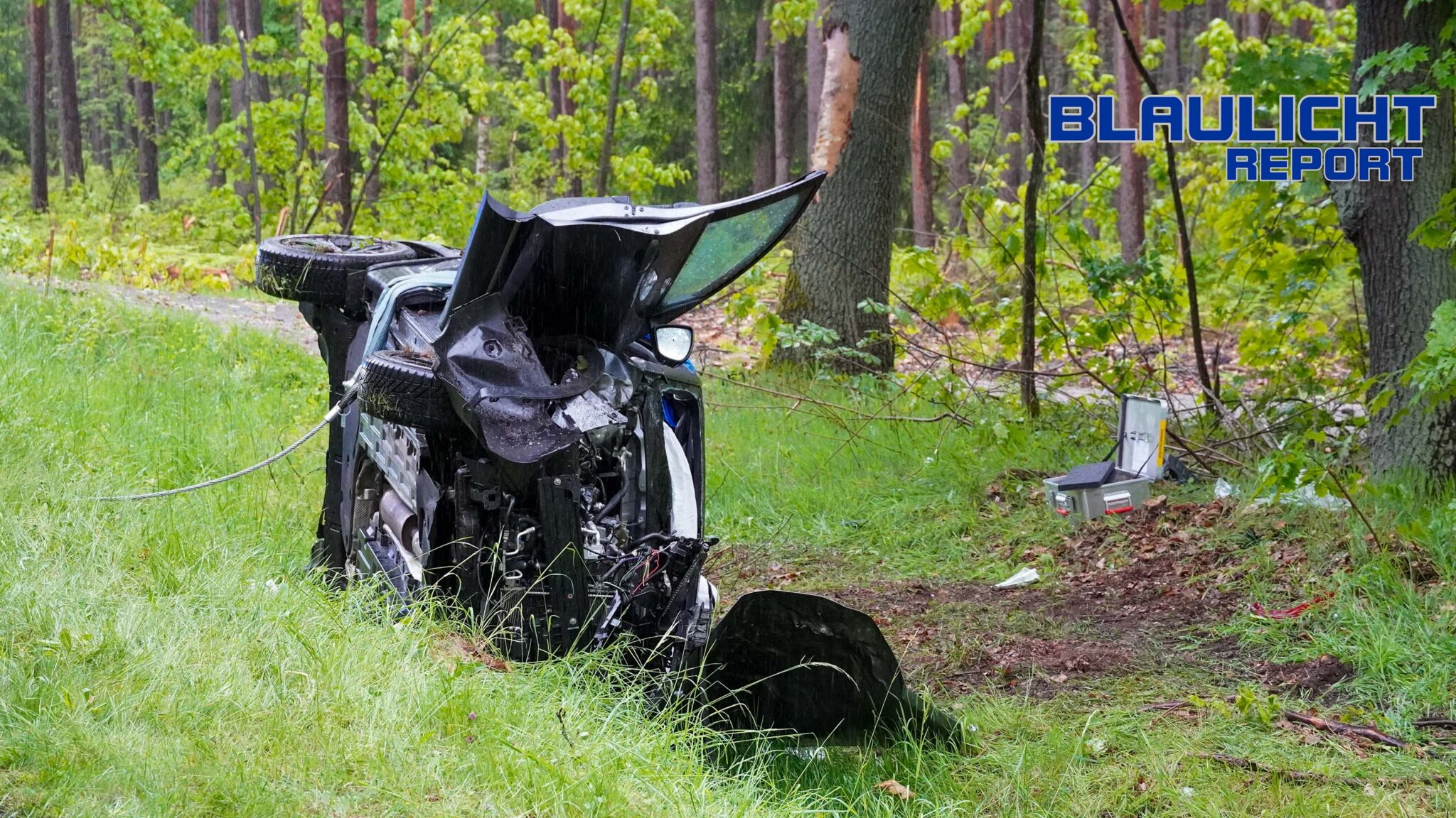 Tödlicher Autounfall - Auto kracht gegen Baum - Blaulichtreport Zittau